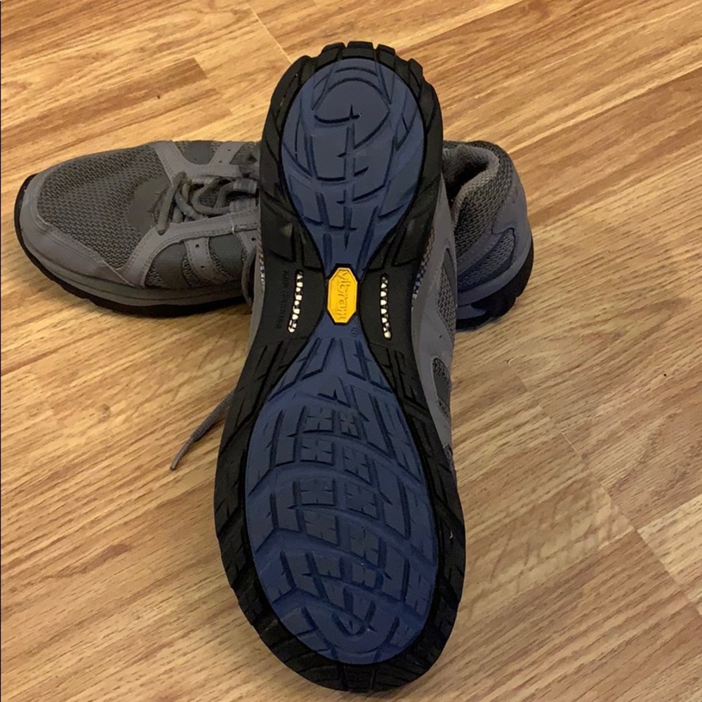 Men’s Abeo Aero Vibram Sneakers. - Gem